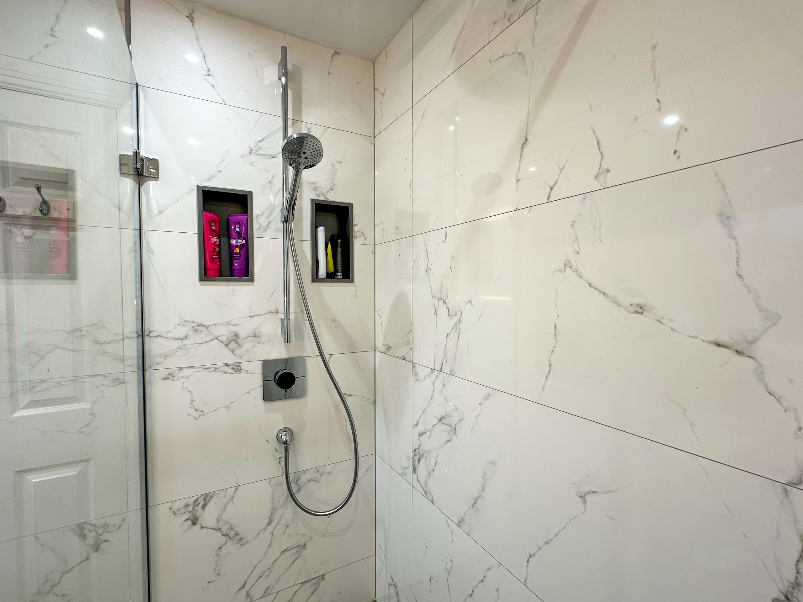 Fully Tiled Modern Ensuite Bathroom Renovation - Phs Bathroom